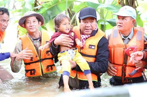 ព្រះមហាក្សត្រ ផ្តល់គោរមងារជា«កិត្តិសង្គហបណ្ឌិតជូនឯកឧត្ដម គន់ គីម សុីសុីថាមស៍