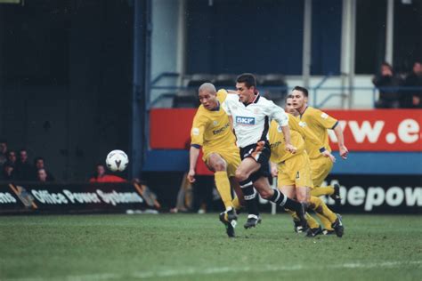 Lee Nogan Hatters Heritage A History Of Luton Town Fc