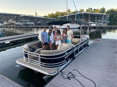 Fun Things To Do Pontoon Saloon Nashville Guru