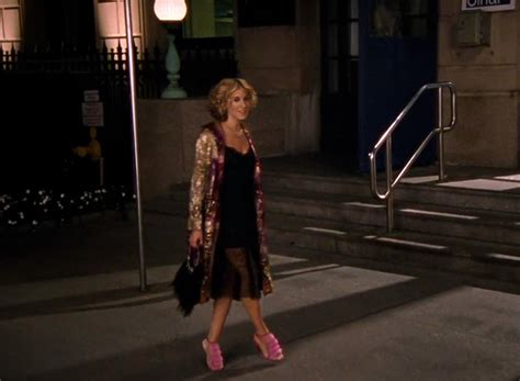 Carrie Bradshaws Most Iconic ‘sex And The City Outfits Us Weekly