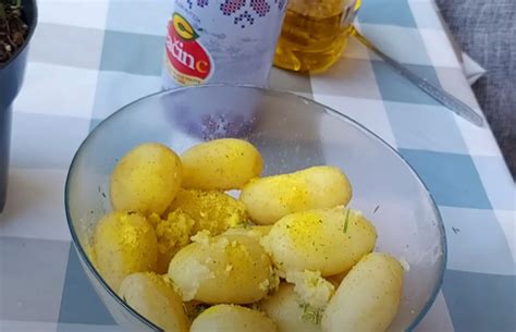 Пресни картофки на фурна Малък трик и стават хрупкави все едно сте ги пържили По вкусни от