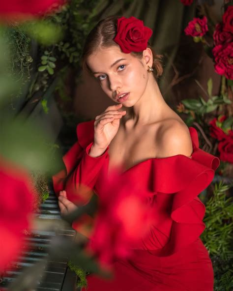 Daniela Photoshoot Facebook