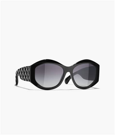 Oval Sunglasses In Black Acetate At Hannah Rowlandson Blog