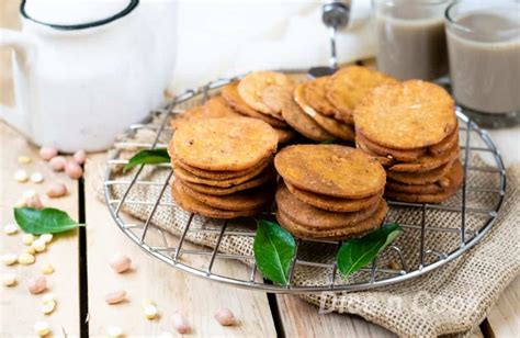 Nippattu Karnataka Style Rice Crackers Snacks Recipe Dice N Cook