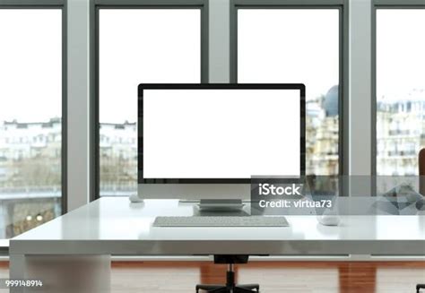 흰색 화면 사무실 책상에 스탠드와 데스크톱 컴퓨터 모형 개념에 대한 스톡 사진 및 기타 이미지 개념 개발 낮 Istock