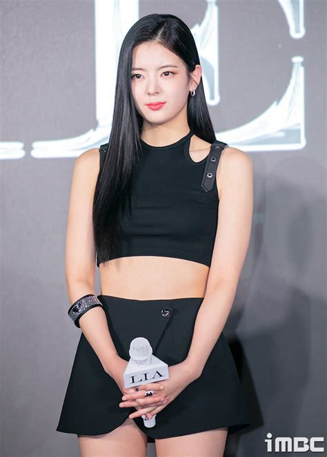 221125 Itzy Lia 6th Mini Album Cheshire Media Showcase Kpopping