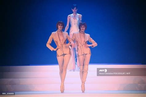 Fotos Tras 50 Años En La Industria De La Moda Jean Paul Gaultier Se