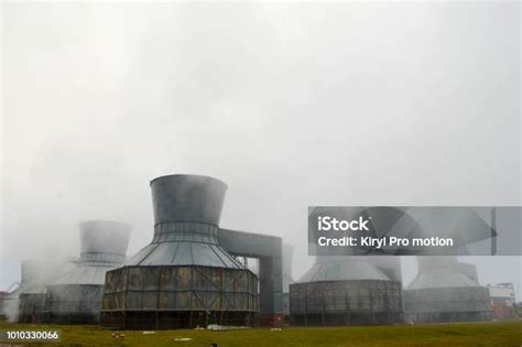 대형 냉각탑 물 정유 석유 화학 화학 공장에 안개 열 교환 장비 0명에 대한 스톡 사진 및 기타 이미지 0명 강철 공기 오염 Istock