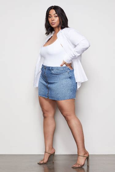 Tabria Majors Mini Skirt Plus Size Models Mini Skirts Exposed Zipper