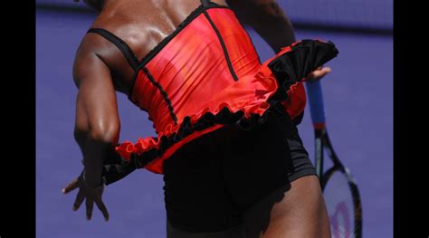 Photo Venus Williams et les années ans de looks en courts complètement fous fashion