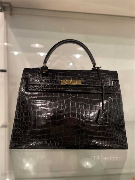 Mandana Fashion Marché Dauphine