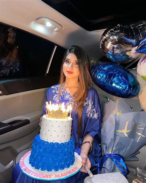 ♢maheen Sheikh♢ Birthday Glow🤍💙 📍 Hotelmehran 💄 Makeupbyeraj 🎂 Cakebitespk 💐