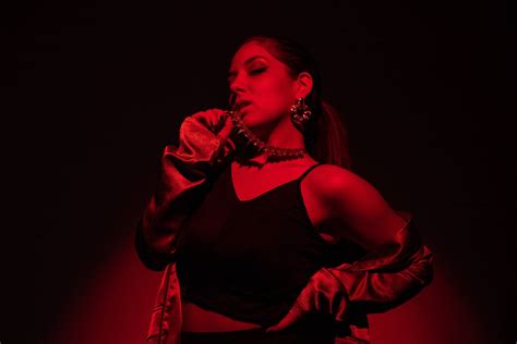 Ina Shai Returns With Luscious Rnb Gem ‘touch Mesmerized