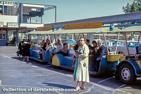 Davelandblog Tram And Entrance