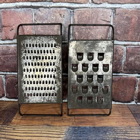 Set Of 2 Vintage Flat Metal Cheese Vegetable Graters Decor Primitive
