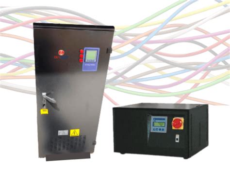 Voltage Regulator With 3 Phases To Avoid Damages To Devices