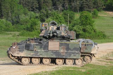 Us M2a3 Bradley Ifv Tank Masters Photos And Journalism Military