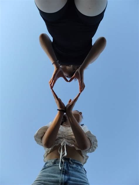 Фото с подругой Фотосессия Позы сестеры Летняя фотография