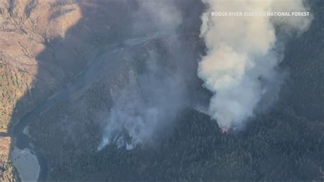 Flat Fire Wildfire In Southern Oregon Grows To Over 5400 Acres