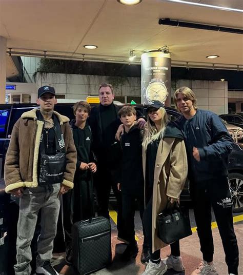 Wanda Nara sevgilisi ve eski eşiyle aynı karede