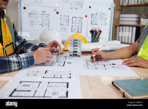 Engineering Is Currently Discussing Structural Design Issues With