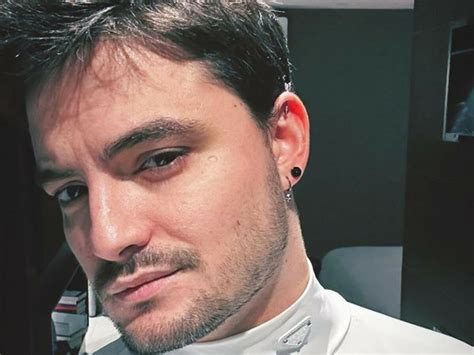 felipe neto tem perfil no koo invadido será processado