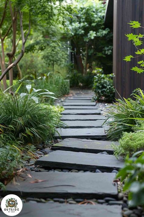25 Sleek Stepping Stone Ideas For Your Yard Stepping Stones In Garden