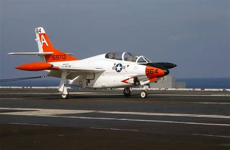 A T 2c Buckeye From Training Squadron Nine Vt 9 Catches The Arresting