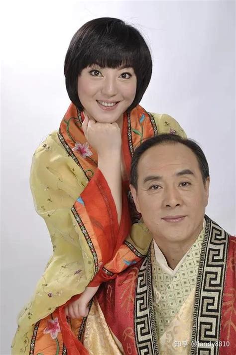 《龙凤呈祥》《东边日出西边雨》剧照 知乎