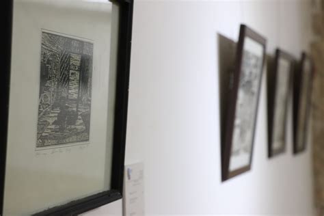 Монголын уран зургийн галерейн үзэсгэлэнгийн танхимаас Дүрслэх урлагт хайртай үзэгч та