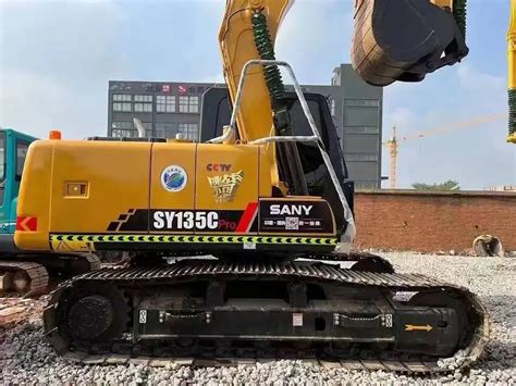 The Sany Sy135 Is A Used Crawler Excavator With 13 Tons Of Industrial