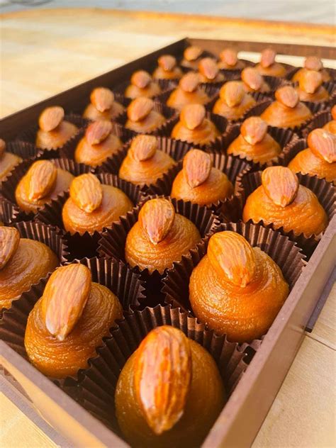 قیمت و خرید حلوا مجلسی آجیلی خوشمزه و با کیفیت از قنادی دنیز