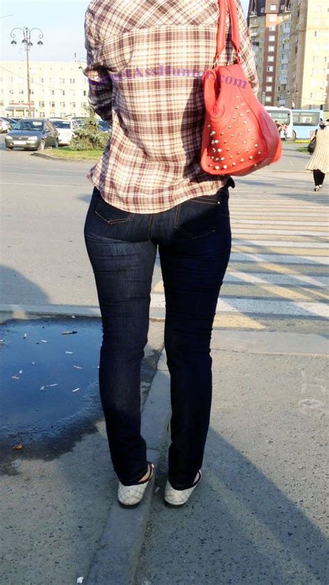 Mature Blonde Ass Streetasshunter