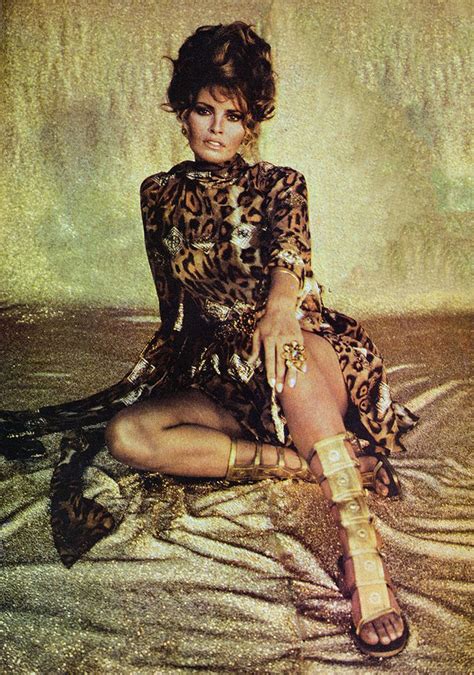 Raquel Welch Photographed By Terry Oneill Cosmopolitan 1969 1960s