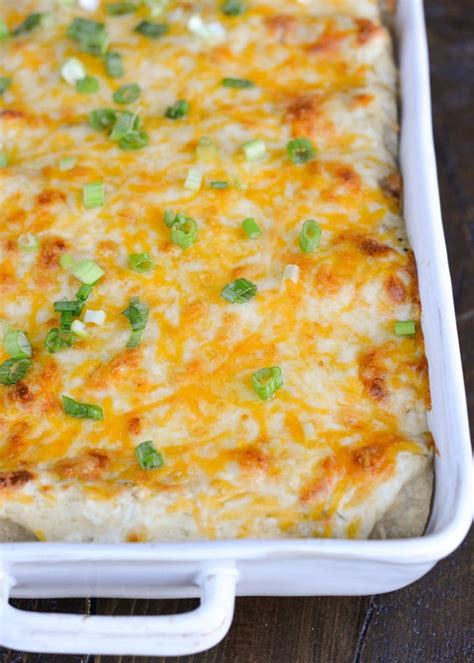 Keto Sour Cream Chicken Enchiladas Recipe