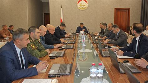 Об освобождении Сиукаевой Н С и внесении изменений в постановление о субсидировании частных