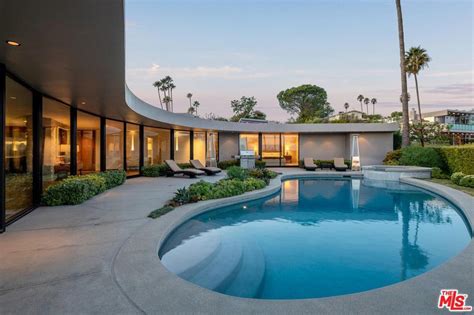 Inside Elon Musks Stunning Los Angeles Home Maxim