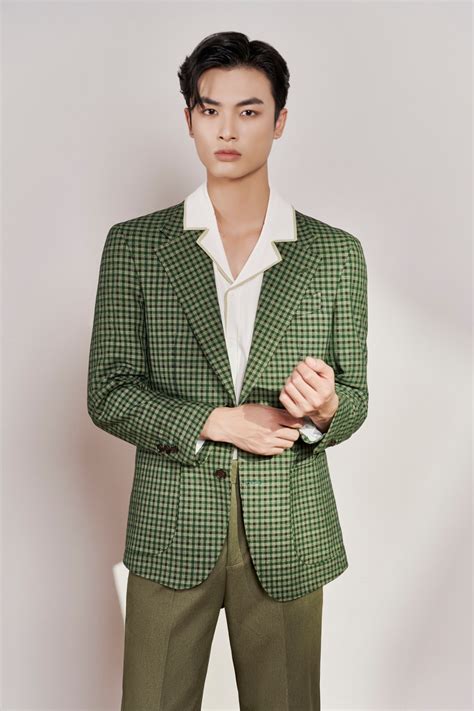 Vest kẻ ô vuông xanh lá đen 2 khuy ve chữ K GD2015 537