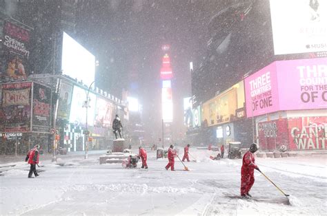 Winter Storm Jonas buries the East Coast | New York Post
