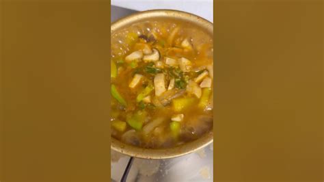 된장찌개🍲 And 옛날 핑크소세지🐽 된장찌개 옛날소세지 핑크소세지 요리 음식 쇼츠 Shorts 음식추천 저녁메뉴 집밥 집밥레시피 찌개 찌개요리 점심메뉴