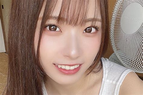 幼なじみ紅羽りおの恋する美谷間 グラッチェ