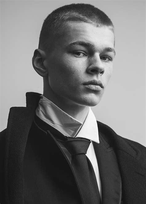 Gabriel Noah Select Paris Select Model Management