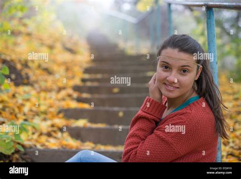 Auf Der Treppe Fotos Und Bildmaterial In Hoher Auflösung Alamy