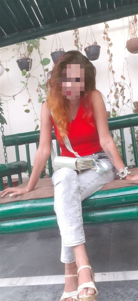 Aditi Independent Sex Girl Noida Delhi Indian Escort In Noida