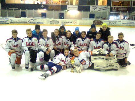 Moisio Voitti Alakoulujen Jääkiekkokisat Urheilu Lempäälän