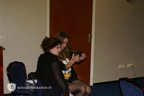 The Gorgeous Sex Guru Who Is Helping Men Meet Women Pics Izispicy Com