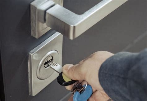 鍵は一度も失ってないのに…男が合鍵作って女性宅に侵入 その手口に恐怖、鍵メーカーも対策強化 全国で被害続出｜まいどなニュース