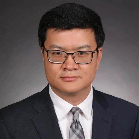 Column Da Wei China Academy