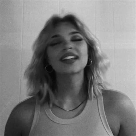 Lex Lexi Grace • Threads Say More