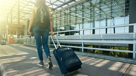 Effective Ways To Protect Yourself While Traveling Boredmom